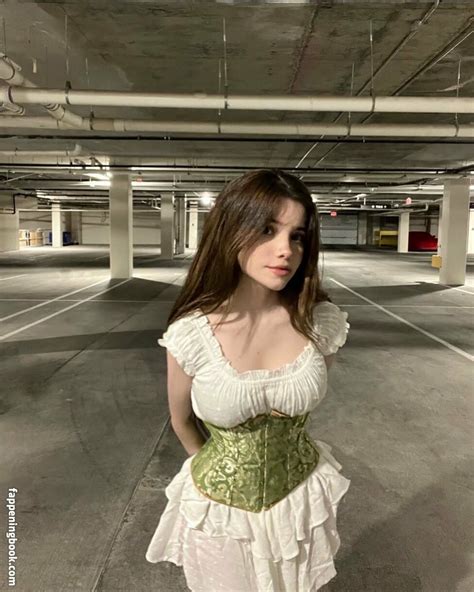 Emmyuh Emmybeehz Nude Onlyfans Leaks The Fappening Photo