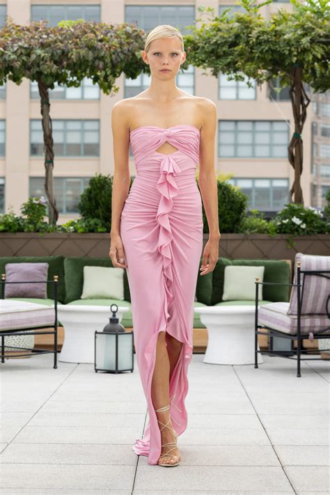 Badgley Mischka Spring 2024 Ready To Wear Fashion Show Artofit