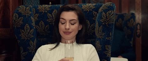 Anne Hathaway Good Job Find Share On GIPHY