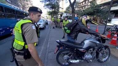 Mg Opera O Da Pol Cia Militar Apreende Motos Irregularidades No