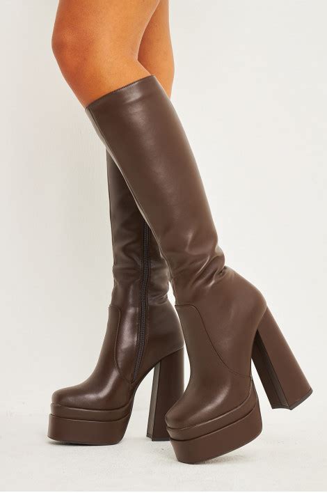 Bottes marrons à plateforme et talon bloc Brentiny Paris