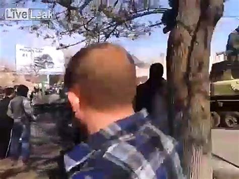 Homens armados tomam controlo de esquadra na Ucrânia Vídeo Dailymotion
