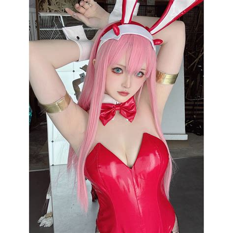 屿鱼 on Twitter selfie 02 バニーガール T3 Updated on Patreon zerotwo