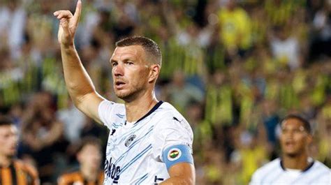 Video Džeko vratio Fenerbahče u život Dijamant dao prvi zvanični