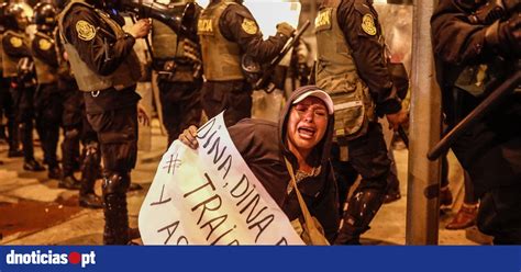 Pelo Menos Sete Mortos Em Confrontos Entre Militares E Manifestantes No