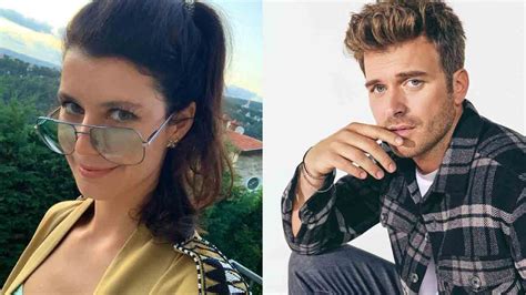 Beren Saat ile Kıvanç Tatlıtuğ 14 yıl sonra aynı projede buluşuyor