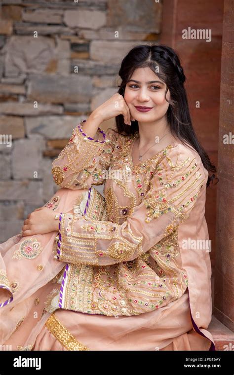 Islamabad Pakistan 15th March 2023 Female Model Posing Outdoors