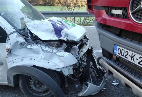 U prometnoj nesreći kod Mostara sudarili se kamion i caddy Bljesak