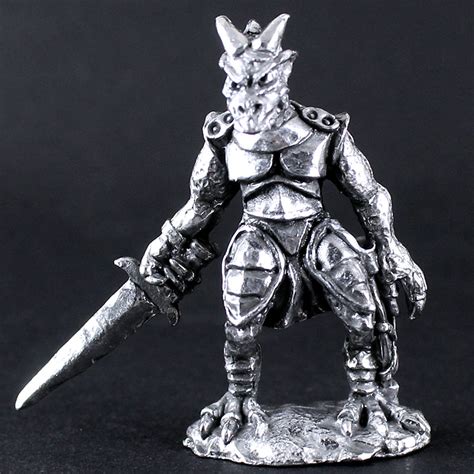 Miniatura RPG Draconato R 18 90 RPGMaisBarato