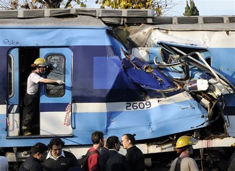 Homenajearon a las víctimas del accidente de Once a 4 años de la tragedia