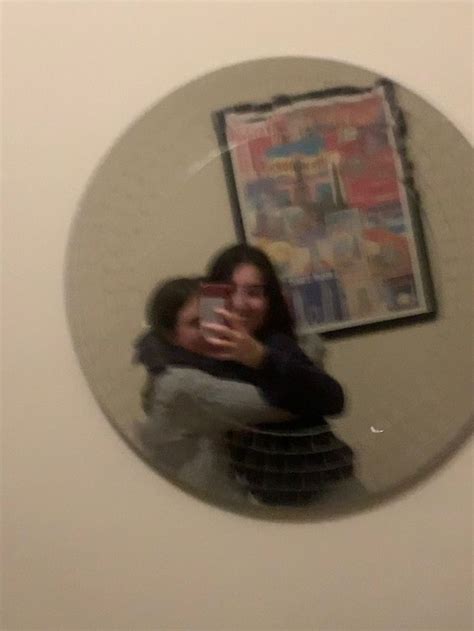 Best Friend Pics Blurry Mirror Photo Ideas Besties Pictures