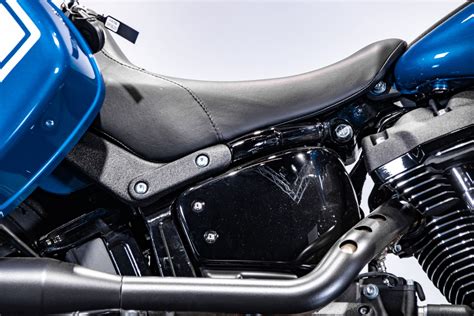 2023 Harley Davidson Low Rider ST Fast Johnnie Motorbikes Ruote