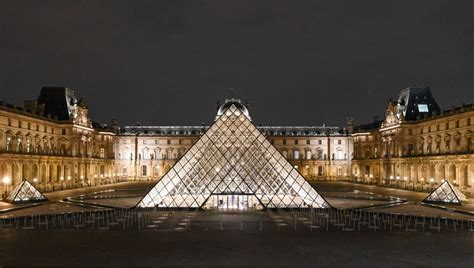 Museo de Louvre cumple 230 años