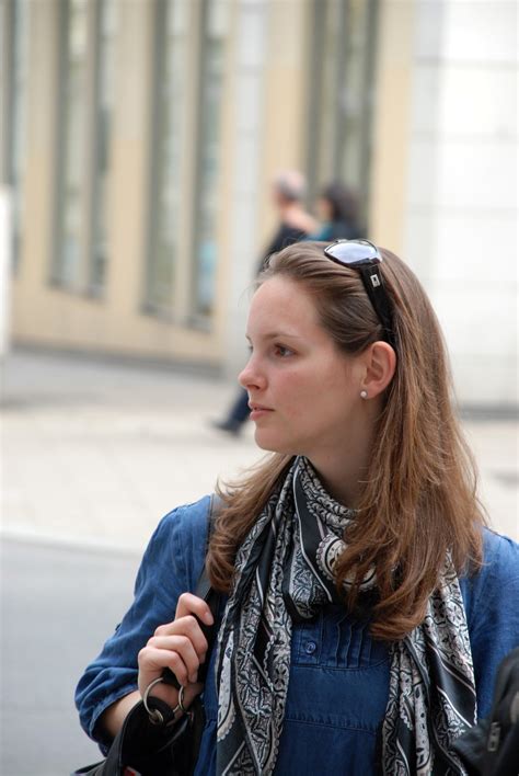 Banco De Imagens Pessoas Menina Mulher Rua Fotografia Europa