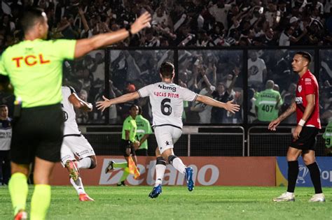 Vasco vence Atlético GO e avança de fase na Copa do Brasil Vasco da Gama