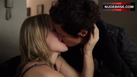 Hot Melanie Pilon In Lesbi Scene Coming Out Nudebase