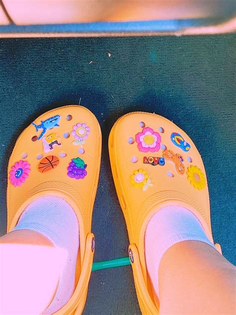 Vsco Girl Crocs Jibbitz Aesthetic