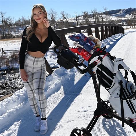 Paige Spiranac Nue Photos Biographie News De Stars Les Stars Nues