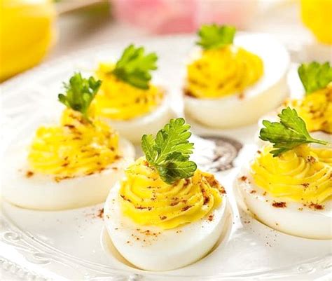 Receta de huevos rellenos de atún
