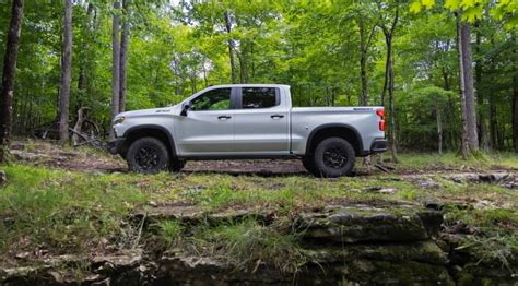 2025 Chevy Silverado 1500 Trail Boss CarsJade