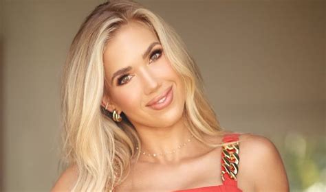 Chiefs Heiress Gracie Hunt Sets Pulses Racing In Stunning Red Outfit