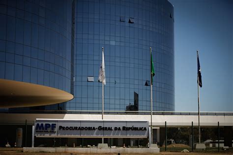 Cosa Nostra MPF Denuncia 6 Pessoas Por Envolvimento Lavagem De