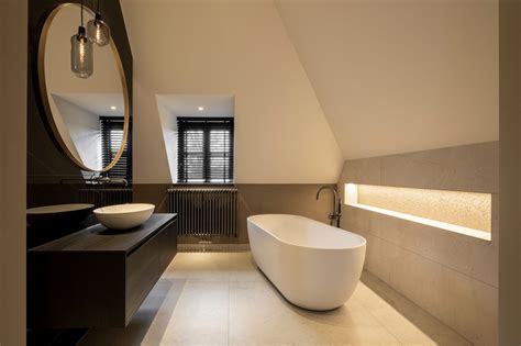 Modern Elegant Het Badhuys Tailor Made Badkamers
