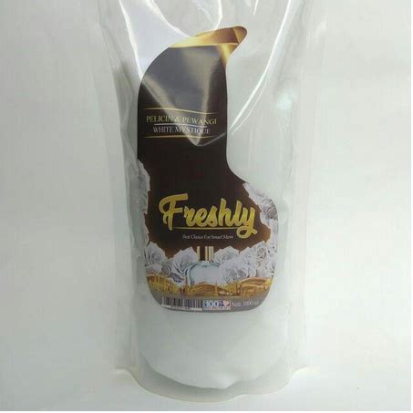 Jual Pelicin Dan Pewangi Setrika Pakaian Freshly 1 Liter Shopee Indonesia