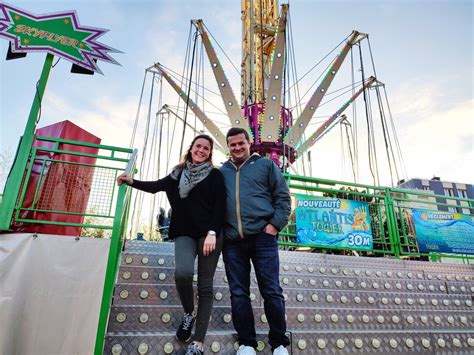 Fête foraine à Pont Audemer ce couple est propriétaire de manèges à