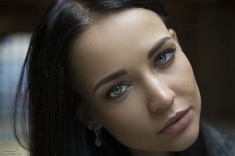 Women Face Portrait Blue Eyes Wallpaper Resolution 2048x1365 ID