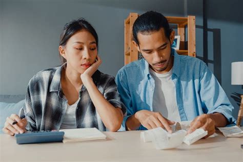 5 Tips Mengatur Keuangan Rumah Tangga Agar Tidak Boros