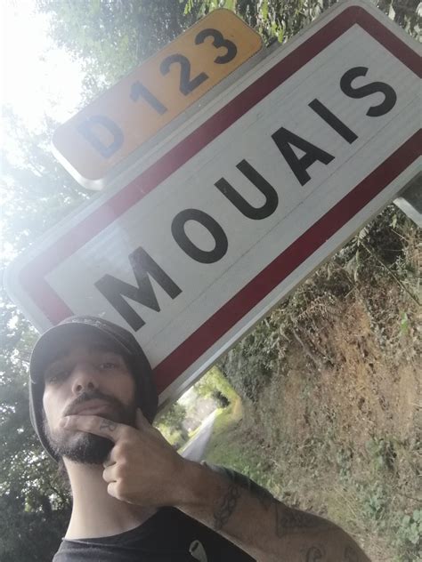 TW Pornstars Skyërn Aklea Twitter Je profite que Mouais soit en TT