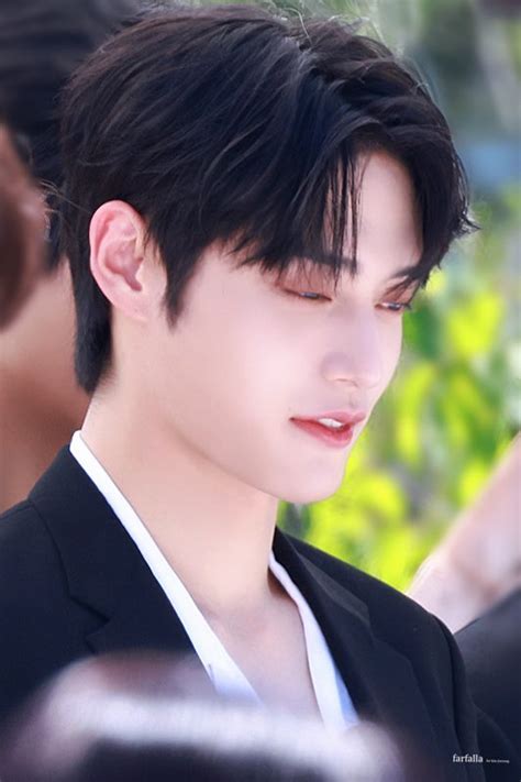 𝖋𝖆𝖗𝖋𝖆𝖑𝖑𝖆 on Twitter 230531 미치겠다 김지웅 KIMJIWOONG ZEROBASEONE ZB1