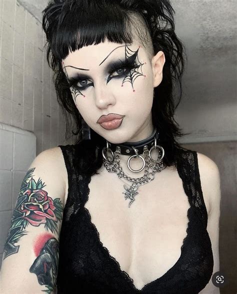 Pin By Arliiebat On Makeup Goth Eye Makeup Punk Makeup Black Goth