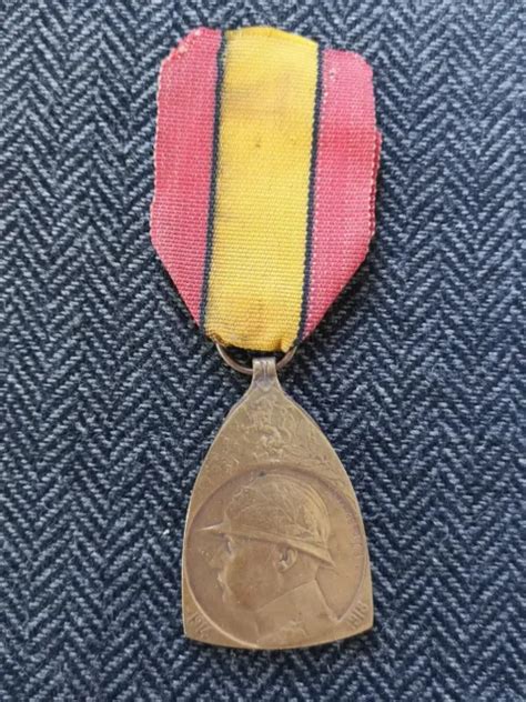 BELGIQUE MÉDAILLE COMMÉMORATIVE De La Guerre 1914 1918 Wwi En Bronze