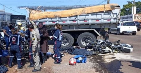 Vídeo flagra o momento de um grave acidente entre uma moto e um