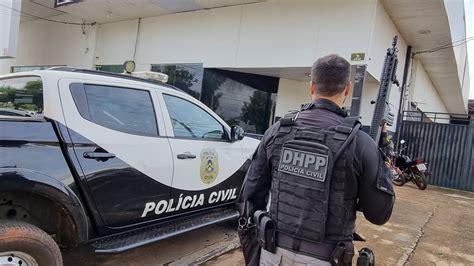 Suspeitos de homicídio e de dar seis tiros em homem dentro de casa são