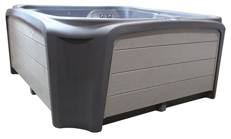 spa rotomoulé Stream 4 places spa jacuzzi Canadien rotomoulés vendu