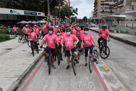 Passeio ciclístico de Niterói a Maricá encerra Outubro Rosa neste
