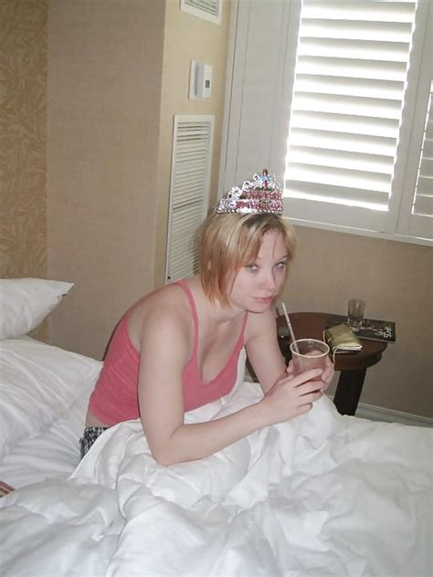 Exposed Busty Webslut Dressed Undressed Photo 5 36 X3vid