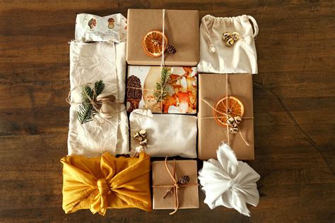 Eco Friendly And Reusable Gift Wrap Ideas Woodlark Blog Regalos