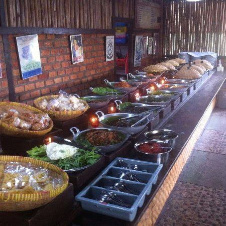 Saung Pasundan Terdekat Restoran Dan Tempat Makan Asia Terdekat Di