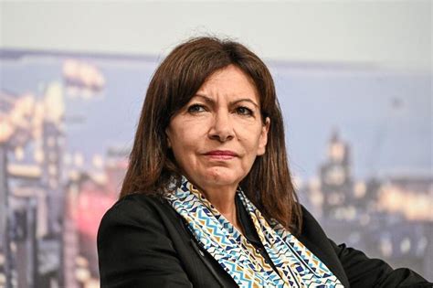 PSG Après les insultes visant Anne Hidalgo la Ville de Paris annonce