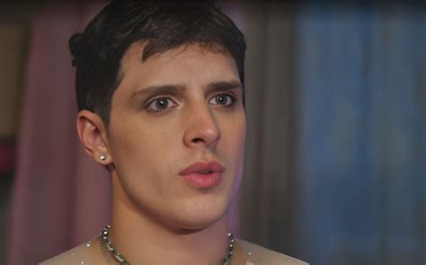 Em Terra e Paixão Kelvin se desespera morte de Ramiro Não vai me
