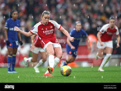 Arsenal S Alessia Russo Scores Their Side S Fourth Goal Of The Game