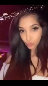 Ubriaca In Discoteca Si Fa Palpeggiare Le Tette Solopornoitaliani