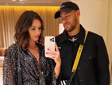 Bruna Biancardi confirma término Neymar mas nega traição PaiPee