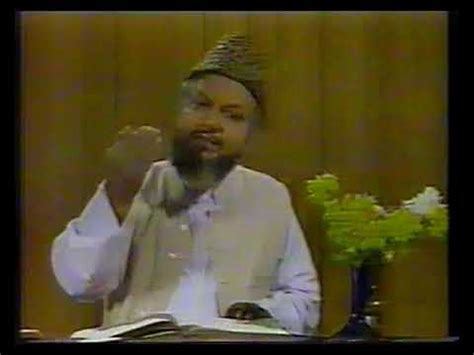 Khawateen Ka Libas Aise Ke Wo Pir Bhi Nangi Ho Women Wear Clothes Yet
