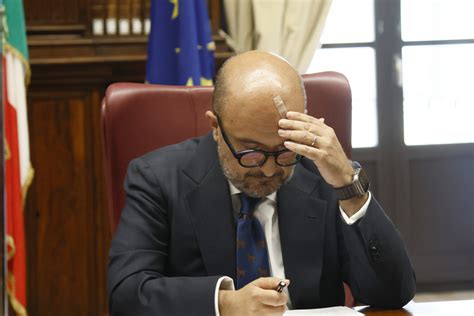 Sangiuliano Si Dimette Da Ministro Fiero Del Mio Lavoro Che Nessun