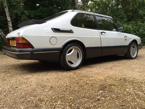White Saab 900 Aero Retro Dream Car